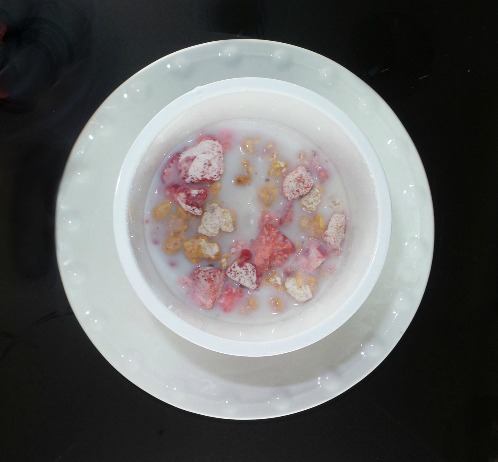 Quaker® Real Medleys® Granola & Yogurt Chia Pudding - Family Fun Journal